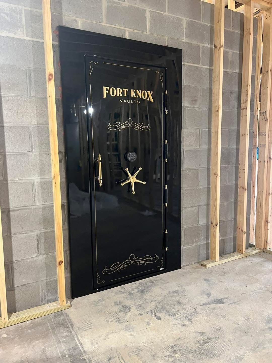 FORT KNOX VAULT DOOR - VDEX8240-JETT BLACK GLOSS - GOLD DETAIL ...