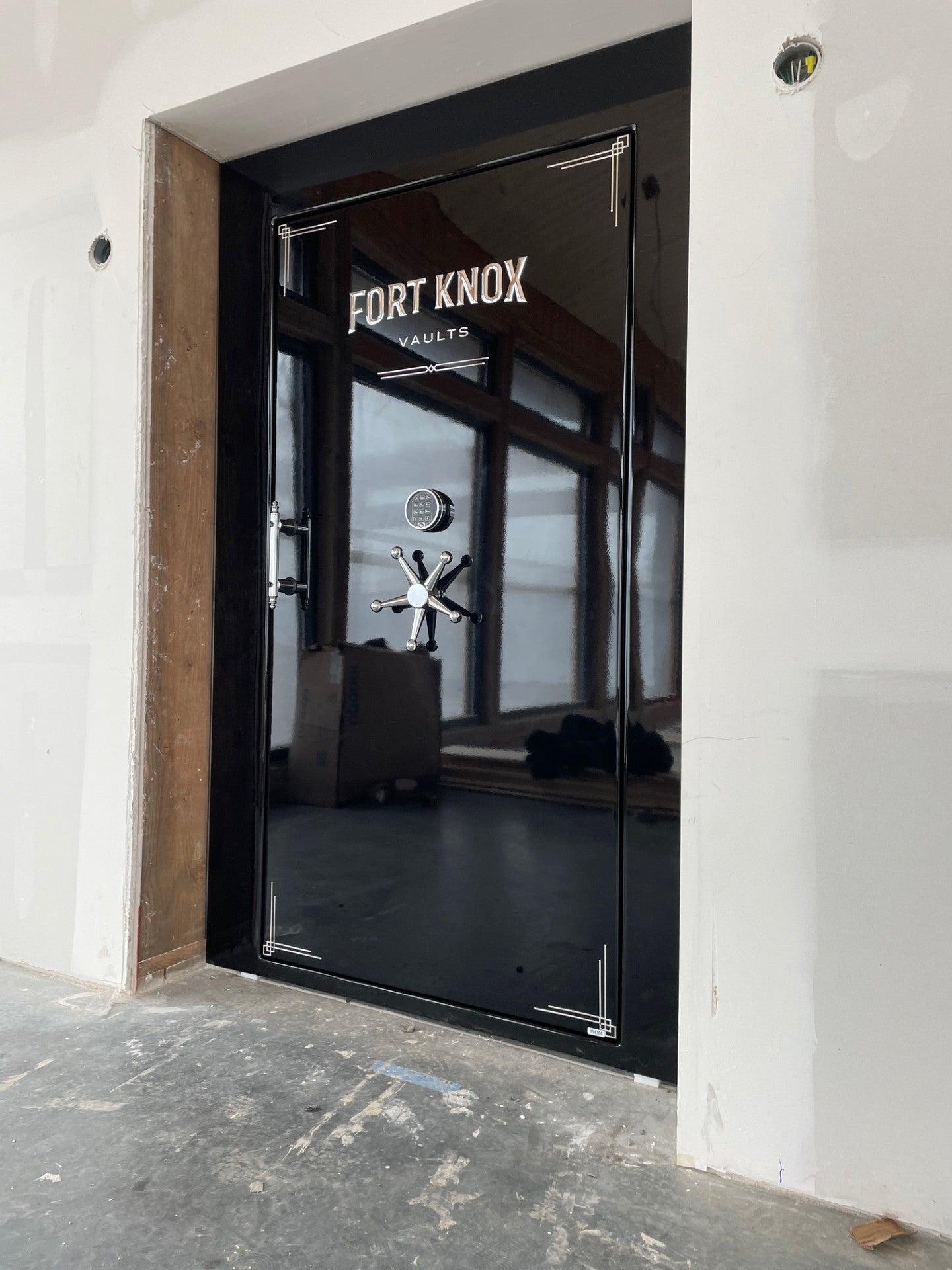 FORT KNOX VAULT DOOR - VDIS8248 - GLOSS BLACK – Security Centers Inc.